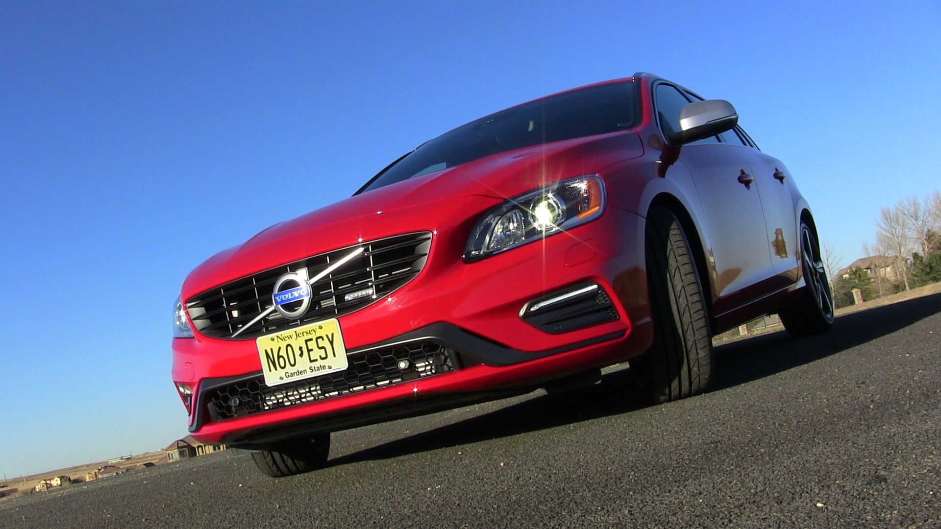 2015.5 Volvo V60 T6 AWD R-Design is Still the Swedish Rocket Wagon ...