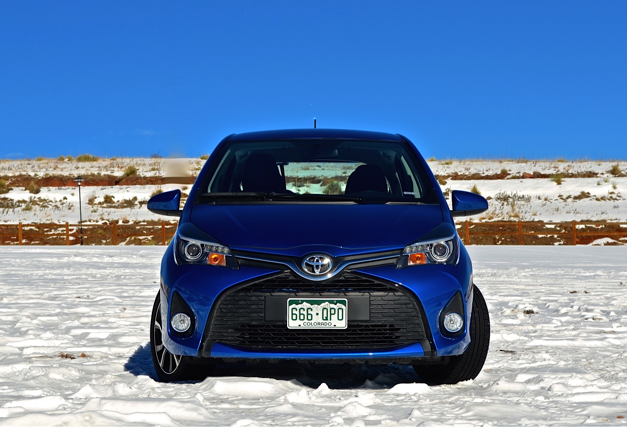 TFL QuickPics: 2015 Toyota Yaris 5-Door SE [Gallery] - The Fast Lane Car