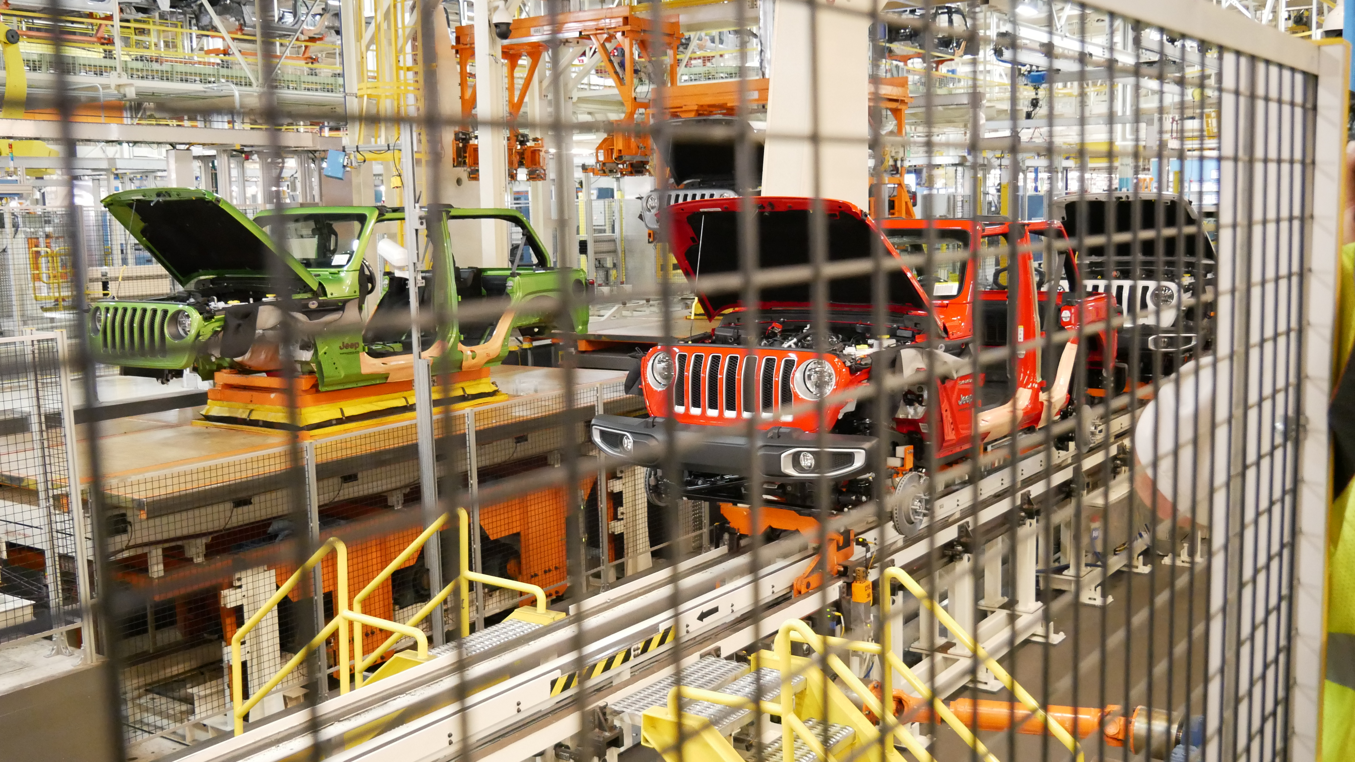 Watch How Every New Jeep Wrangler is Made: Inside The Toledo North JL ...